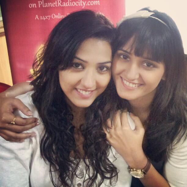 Singer Neeti Mohan Family Photos | Real-Life Photos