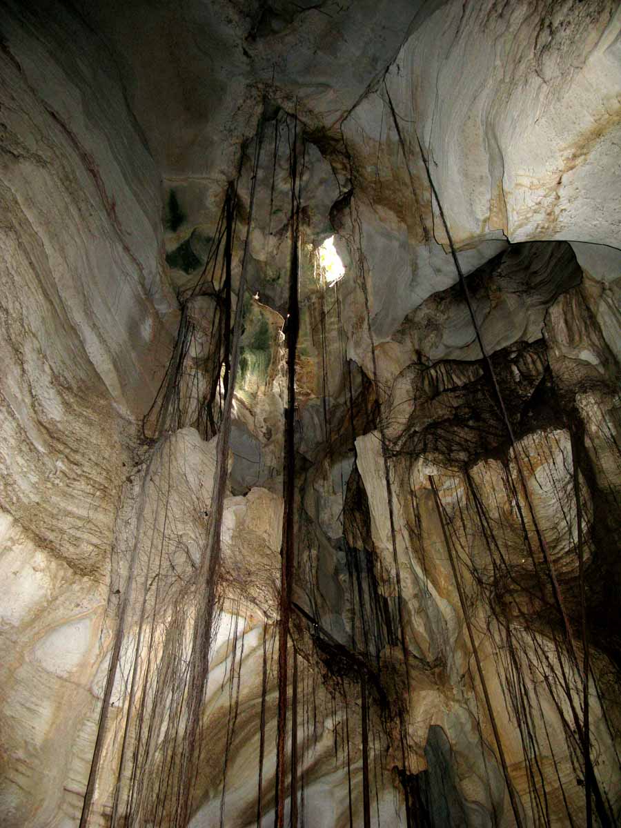 WONDERLICIOUS TOUR AND TRAVEL: AMBONI CAVES/DEEP AND DARK ABODE OF ...