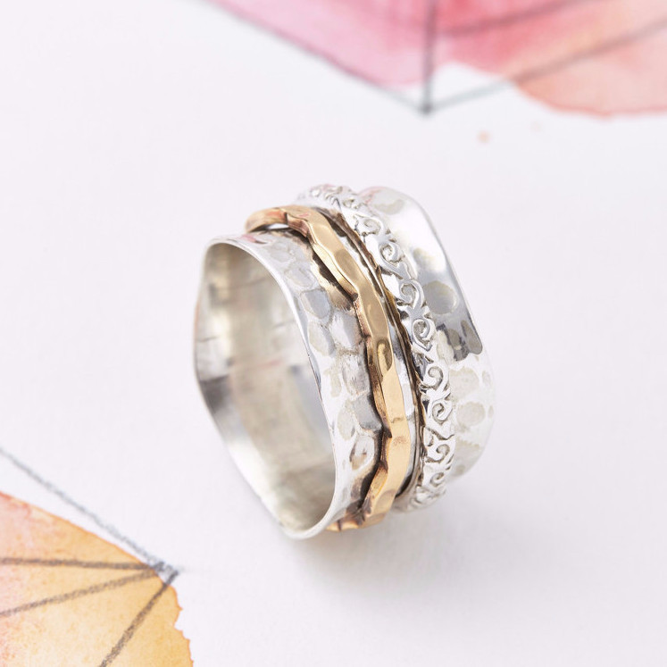 Meditating With Spinning Rings - The Diary Of A Jewellery Lover