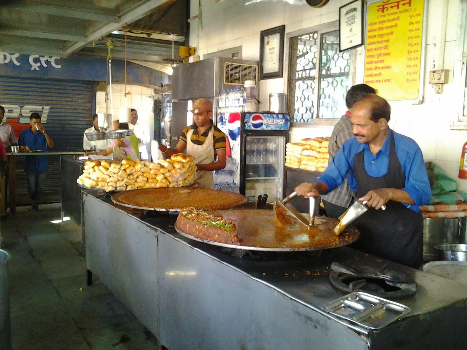 Planet Food India: Cannon Pav Bhaji - the best of the best pav bhaji of ...