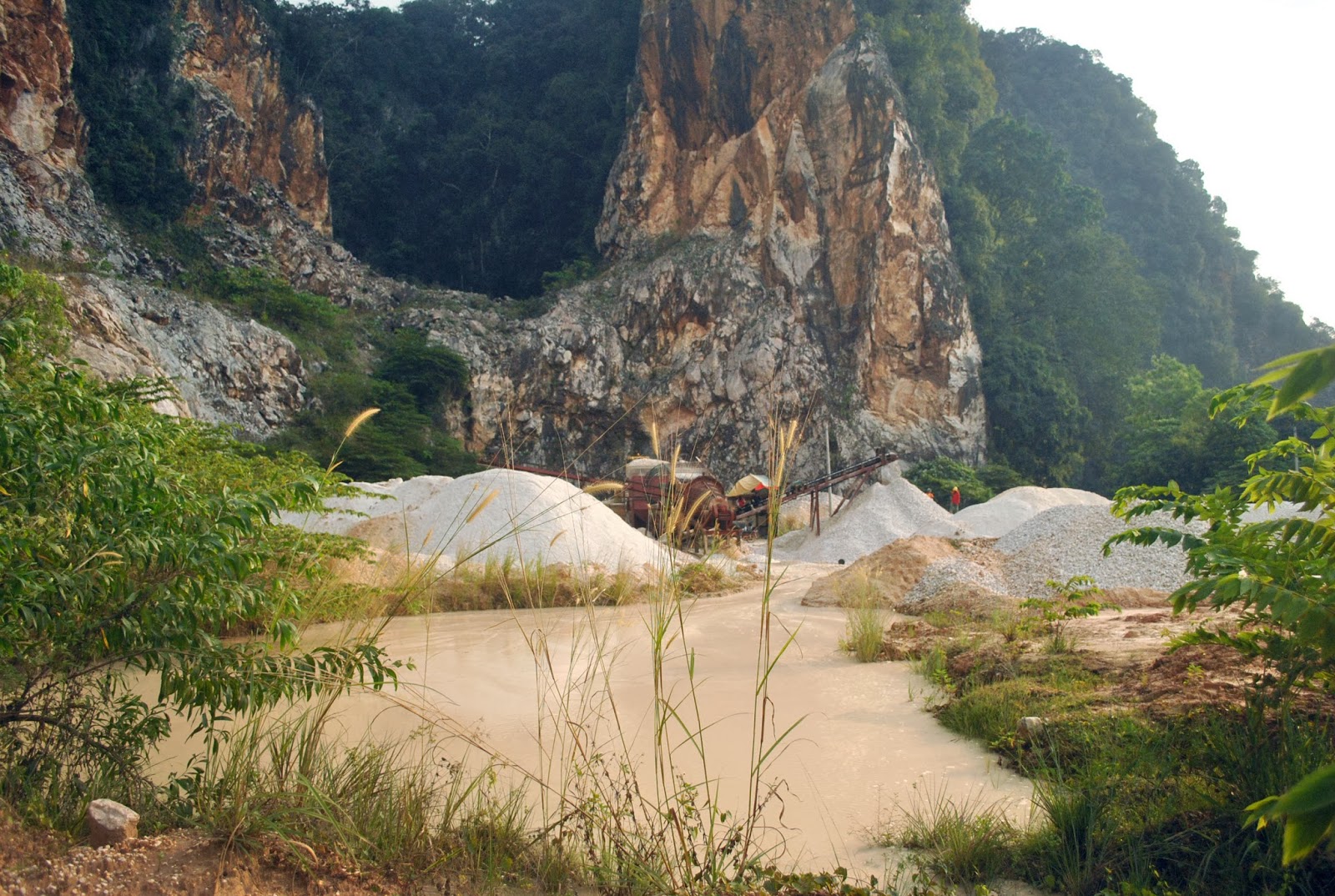 TASIK CERMIN, GUNUNG RAPAT, IPOH | Deskripsi Hidup