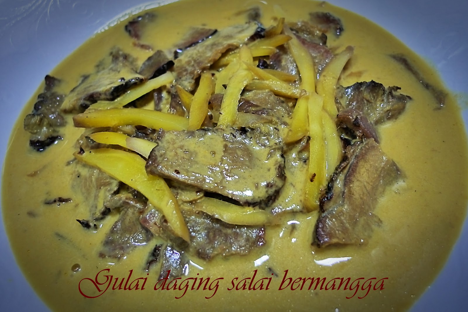Ibu Sham: Daging salai bermangga