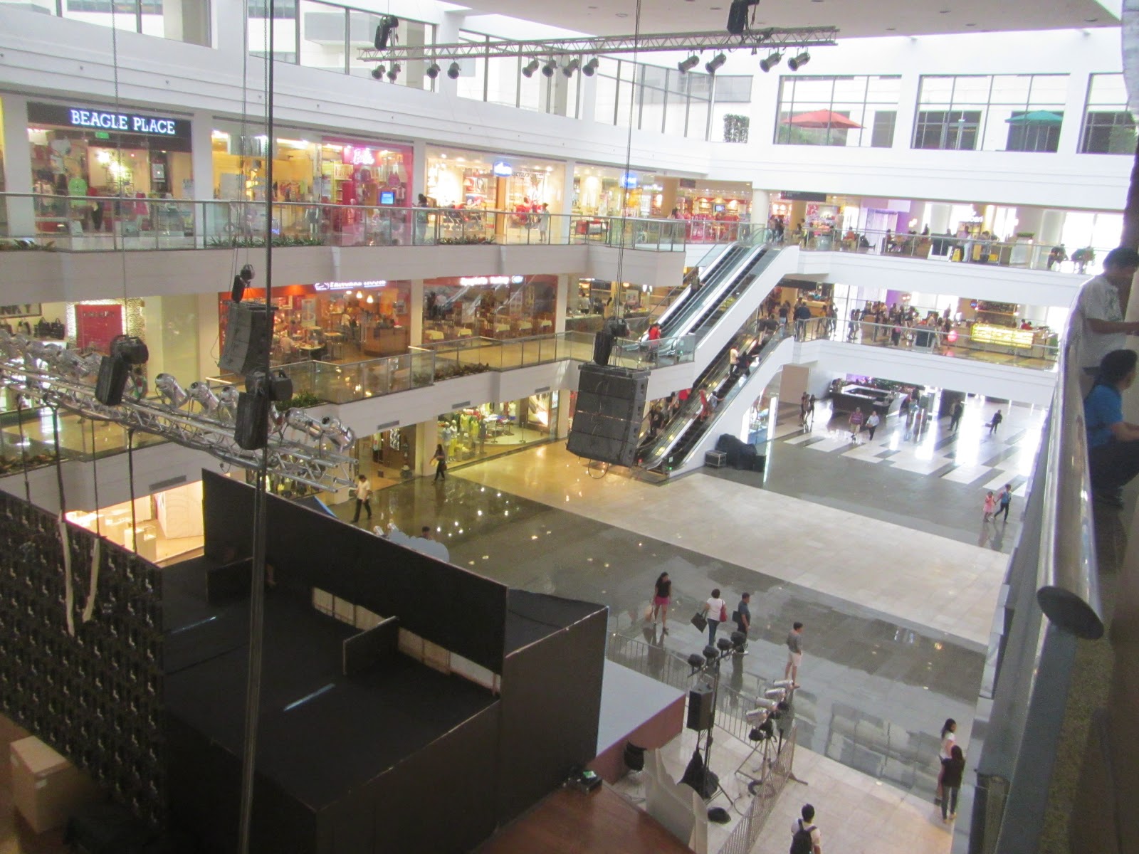 LEXICAL CROWN: MAKATI CITY