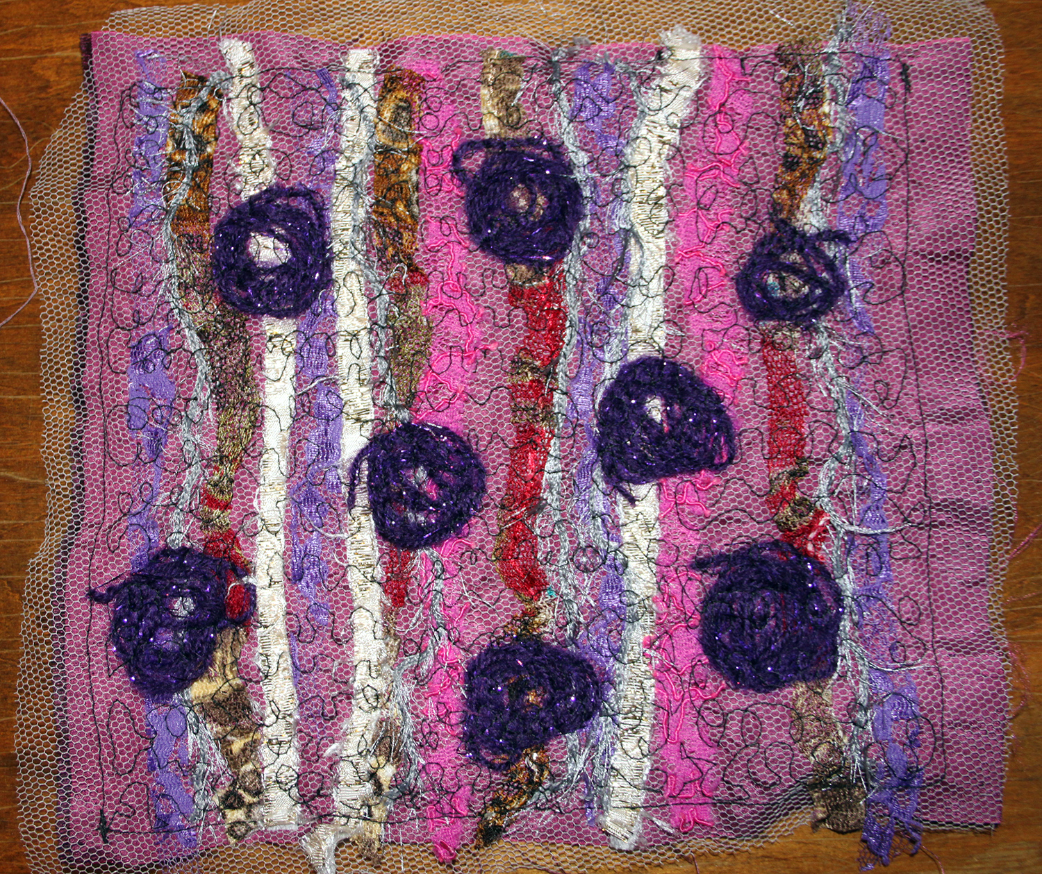 Purple crafts: Crazy wool-technique