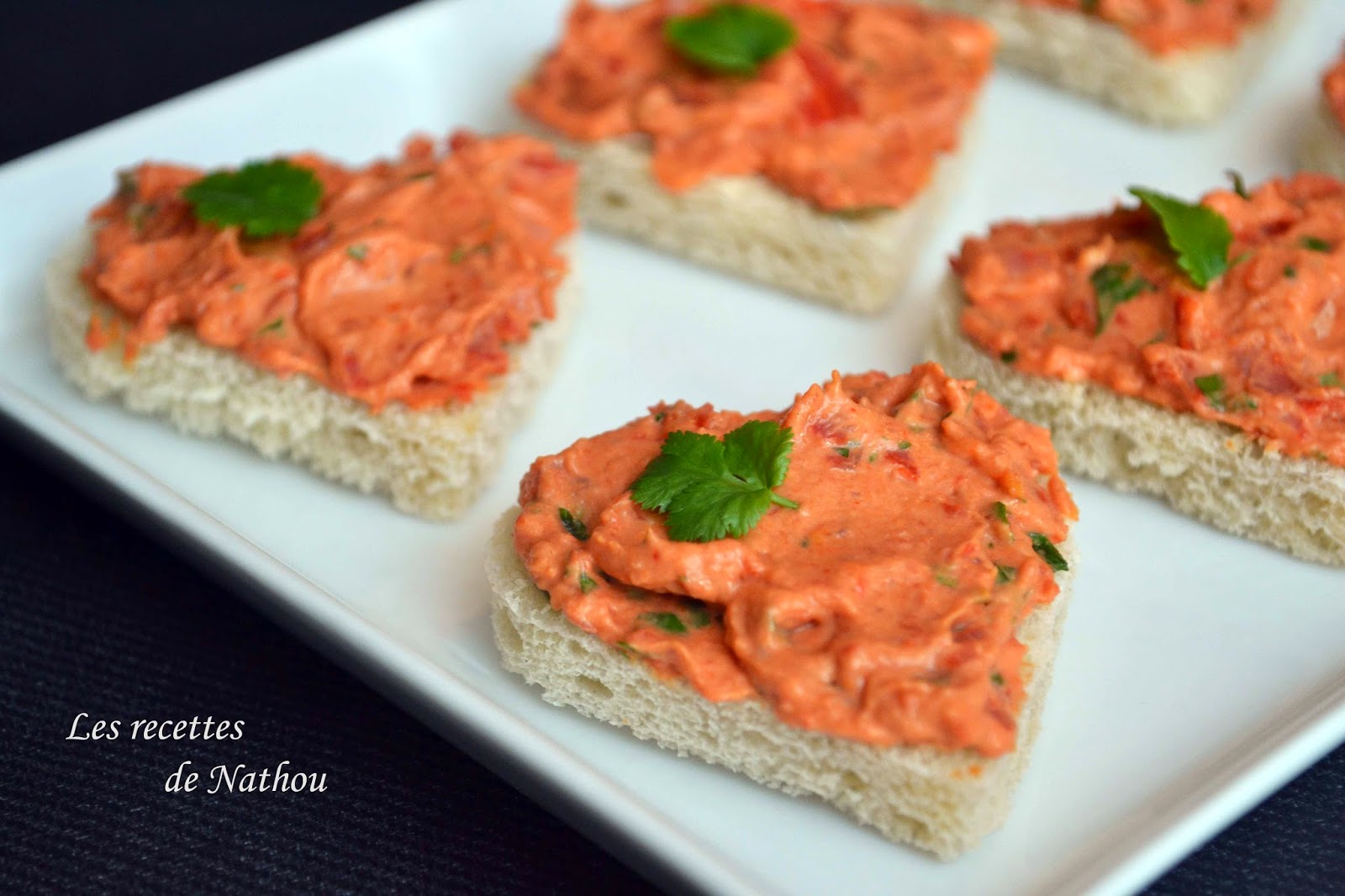 Ma cuisine au fil de mes idées...: Petits toasts aux rillettes de chorizo