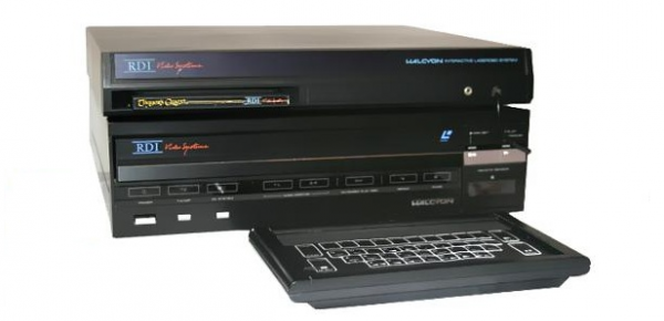 Thirsty Cat Collection: The Pioneer LaserActive