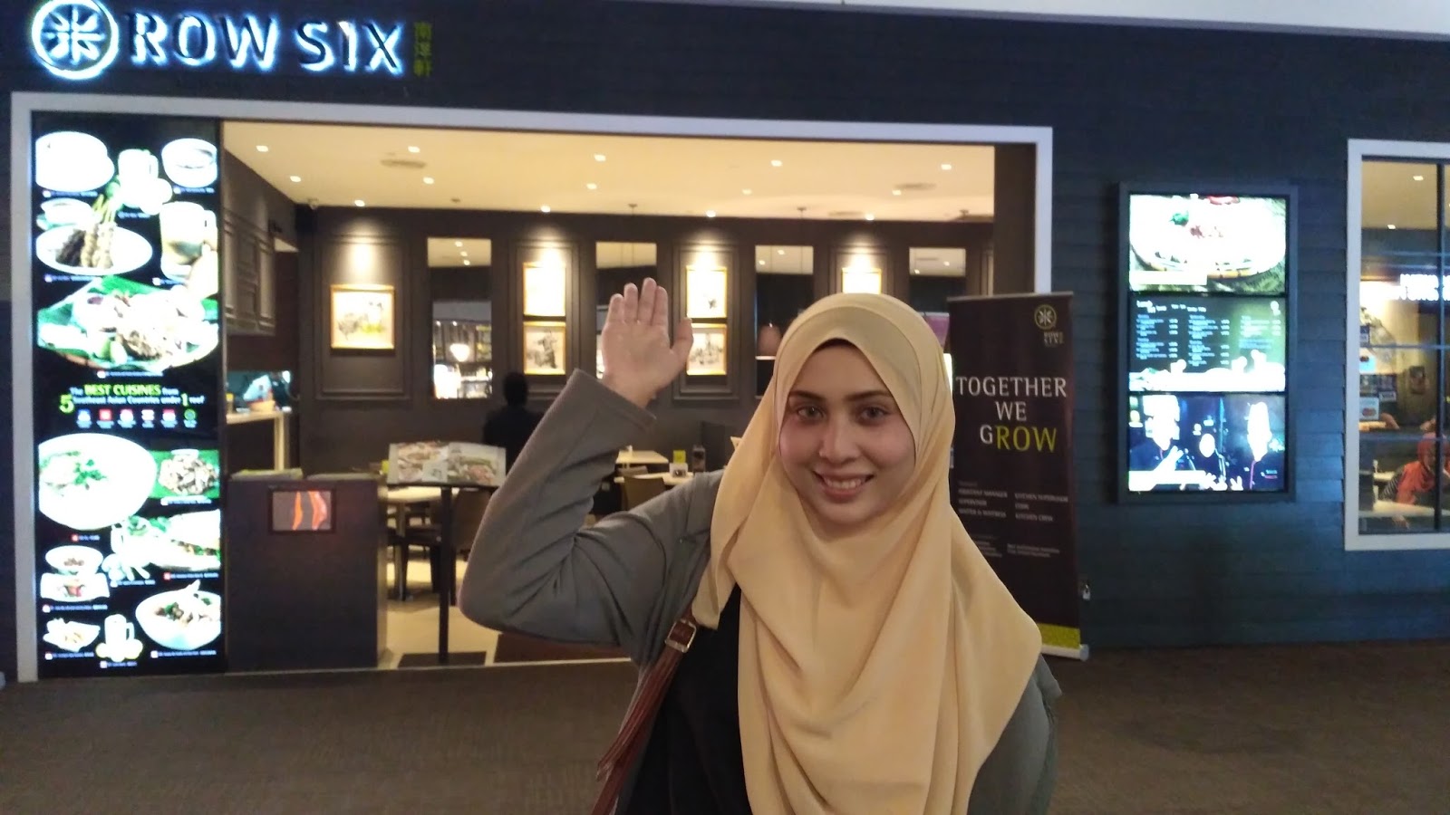 Thirteen Persona: ROW SIX Food Review!