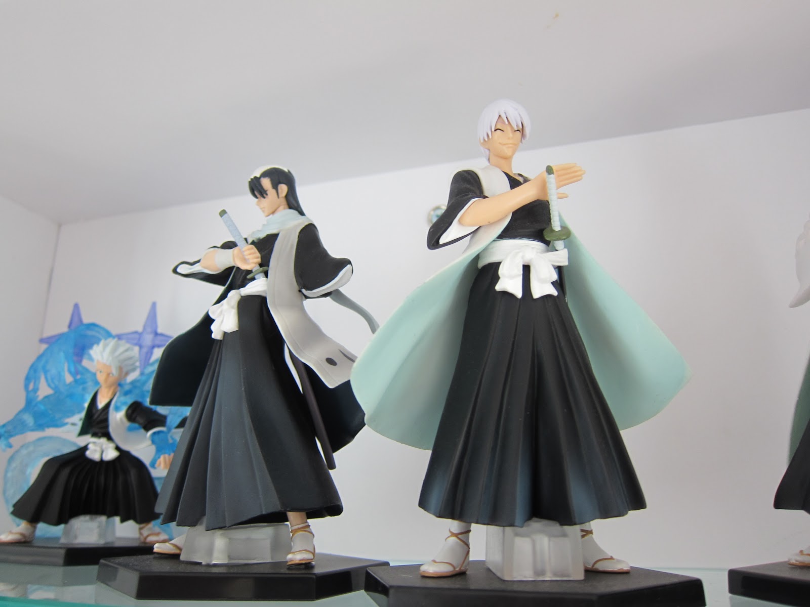 Heroic Decepticon: Pick of the day - Bleach anime - Ichimaru Gin (市丸 ギン)