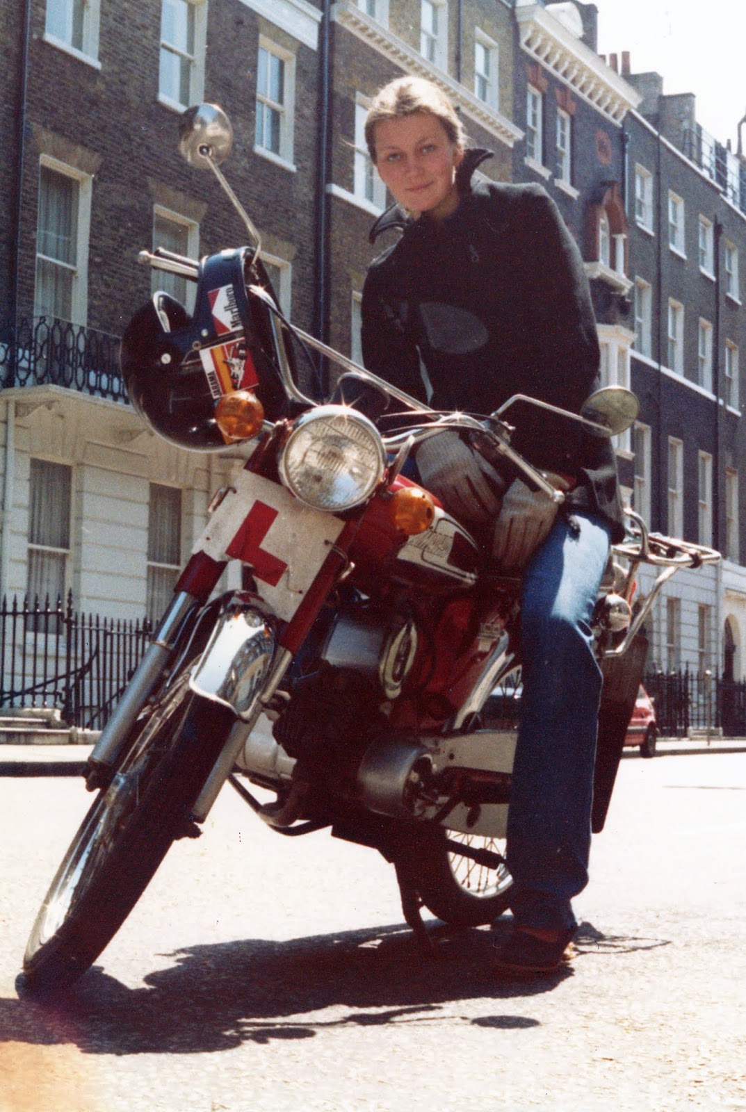 Amazing Portraits of Elspeth Beard, the First British Woman to Ride a ...