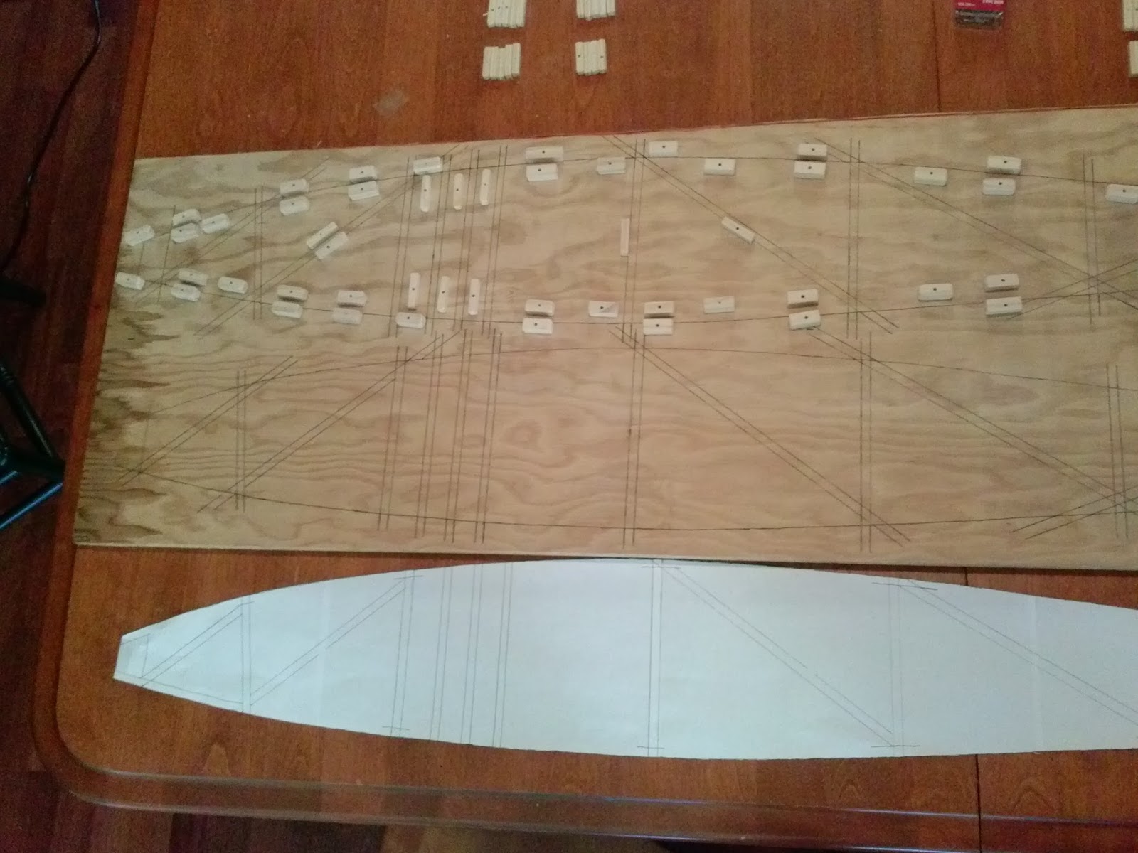 Aarons Cassutt builders blog: Setting up the rib jig and building gussets