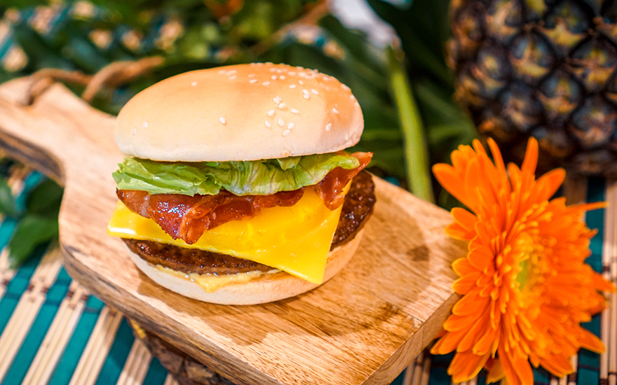 Aloha Again | Amazing Aloha Yumburger | Alyssa Tuangco