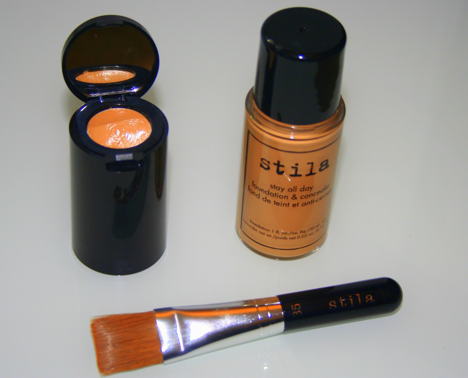 Fashion Maven... Mommy: Stila Stay All Day Foundation and Concealer ...