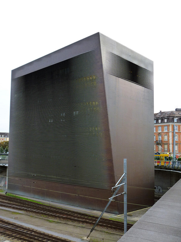 architecture framed: Central Signal Box (1999)