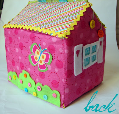 WhatsGoingOn: Fabric Houses Tutorial