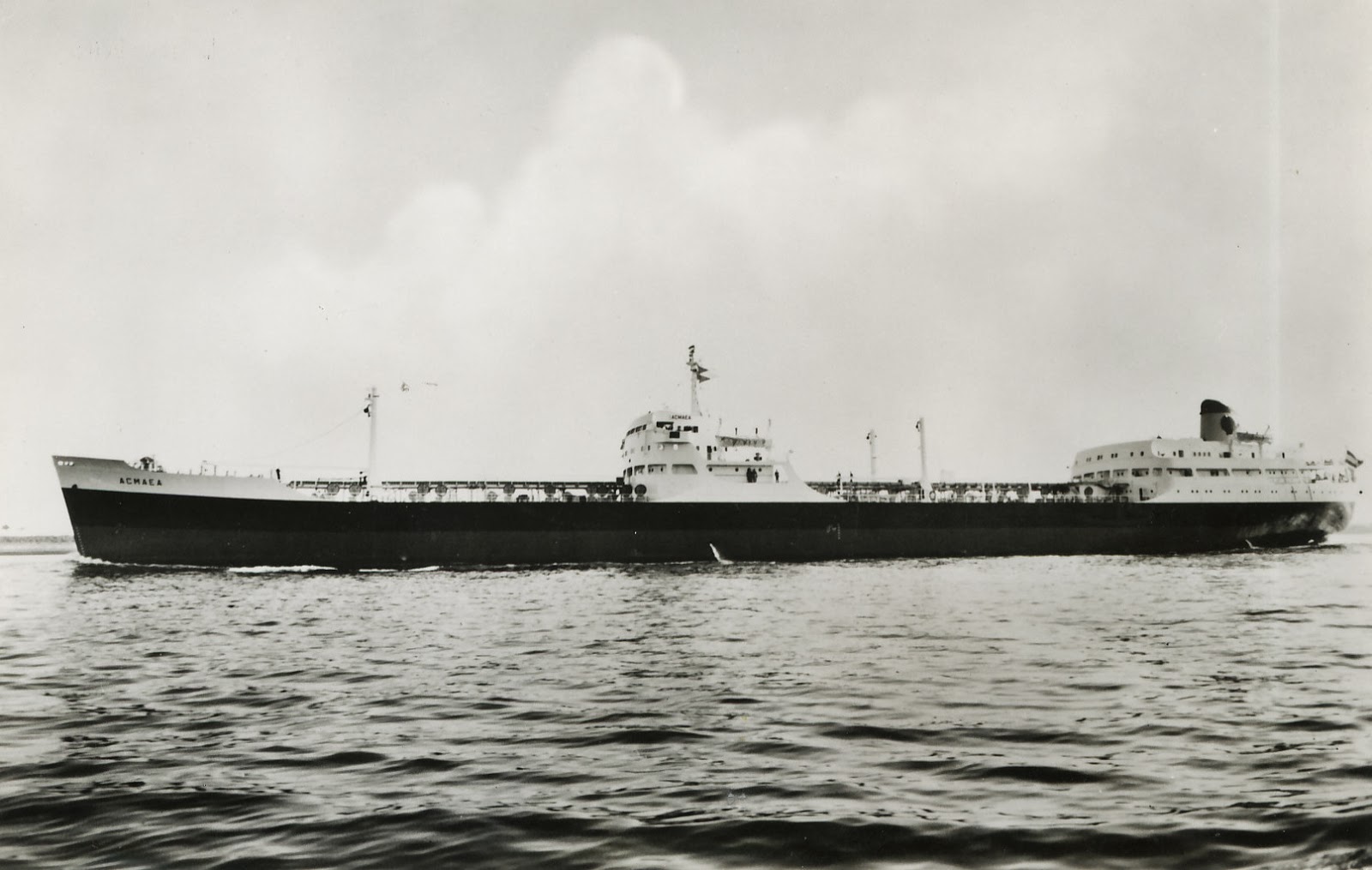 'ZIEN EN WETEN': ACMAEA M.S. SHELL TANKERS B.V. (DEEL 1-A)