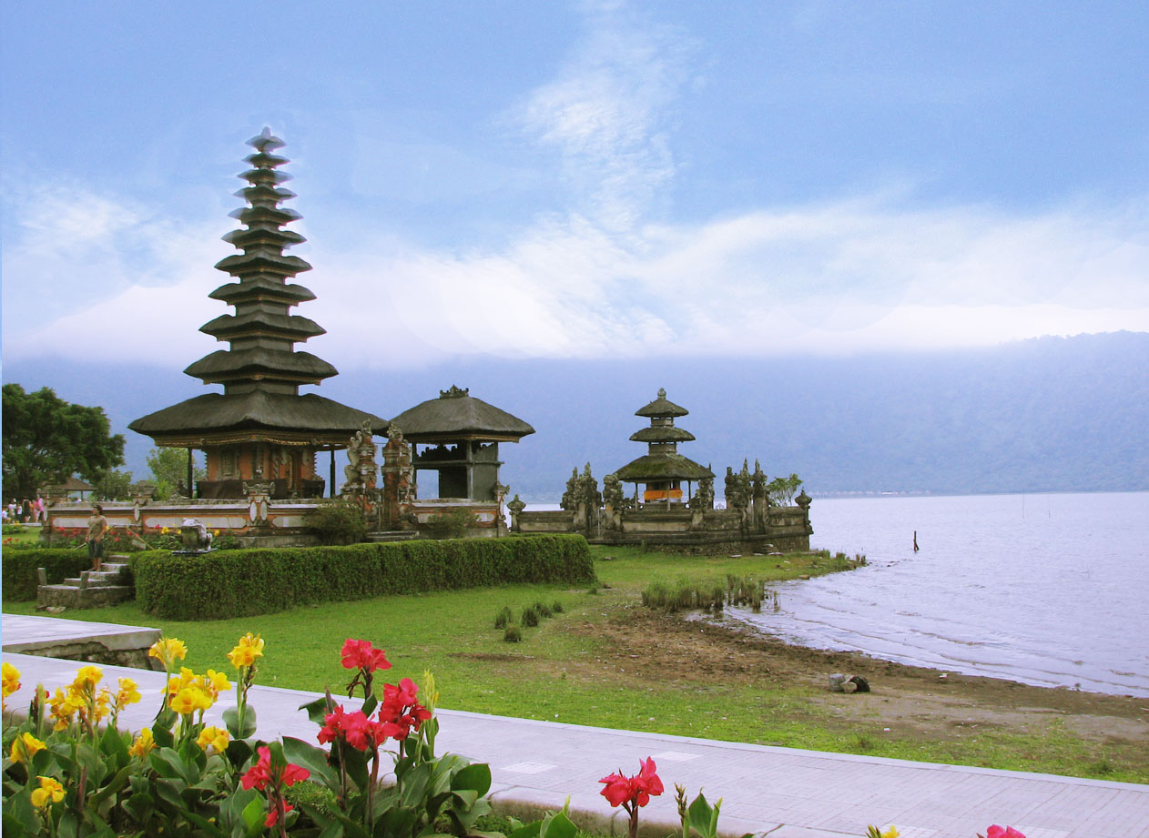 Nature World: Bali tourism - Bedugul