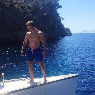 the beauty of male muscle: Enzo