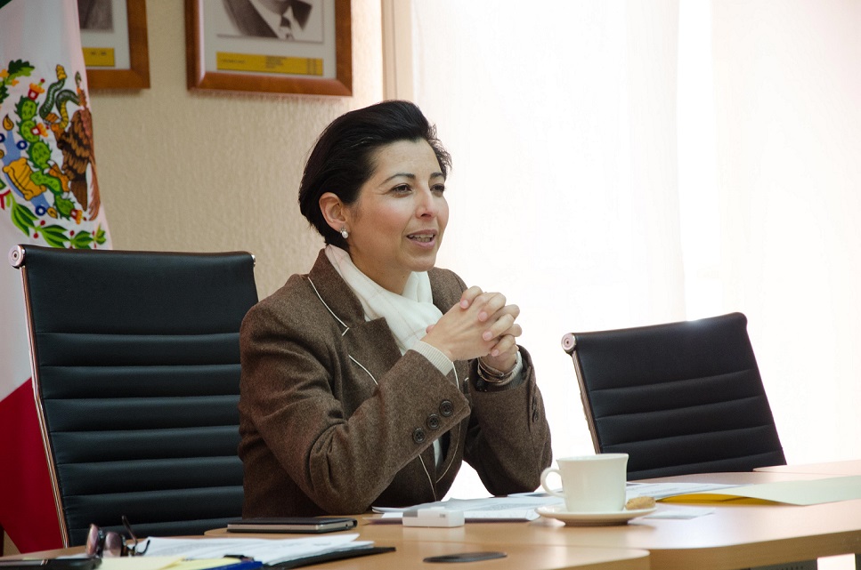 Semanario El Coralillo: Bajan 14% los salarios de funcionarios en ...