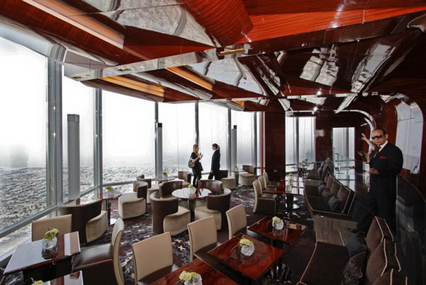Bobby Tucker: At.mosphere Burj Khalifa