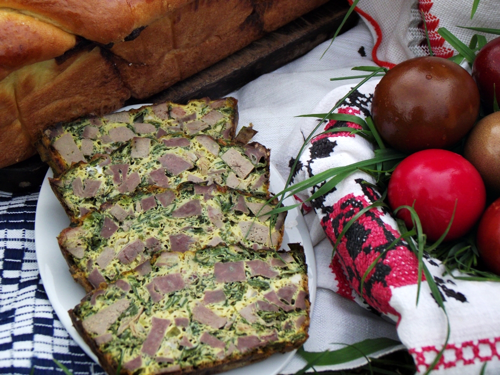 PASTE FERICIT SI LUMINAT! - CAIETUL CU RETETE