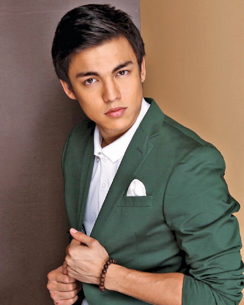 Man Central: Alex Diaz: In Formal Wear