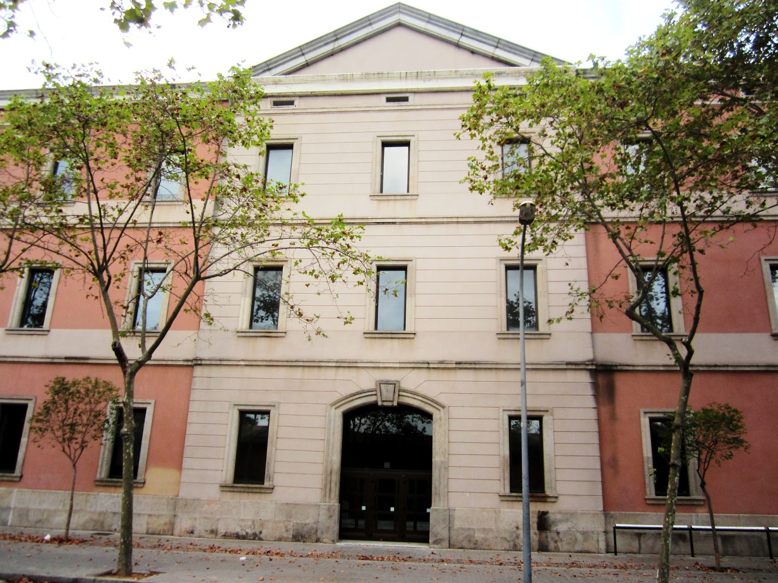 Redescubriendo Barcelona y más allá: 15/09/2016 Universitat Pompeu i ...