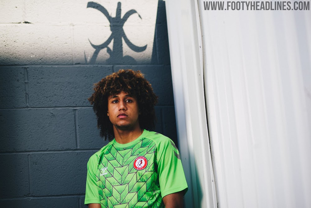 Adidas Rip-Off? Bristol City 20-21 Hummel Pre-Match Collection Revealed ...