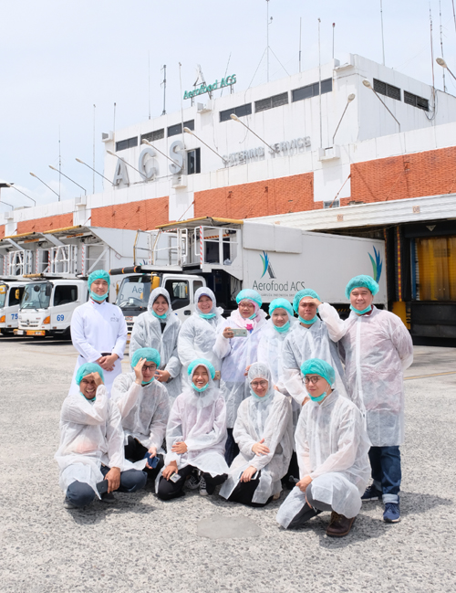 Ade UFi: Cerita Dibalik Dapur Aerofood ACS