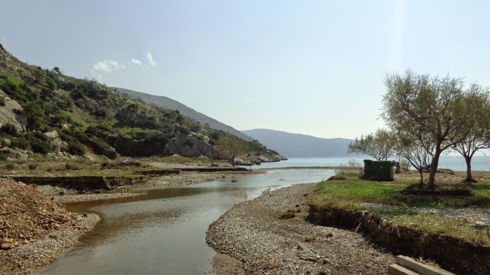 Aρχισαν οι Εργασιες στην Παραλια της Λιβαδοστρας | ΛΟΥΤΟΥΦΙ ΝΕΑ