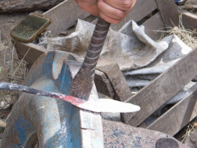 El INTENTO DE ARMERIA: El Angón.