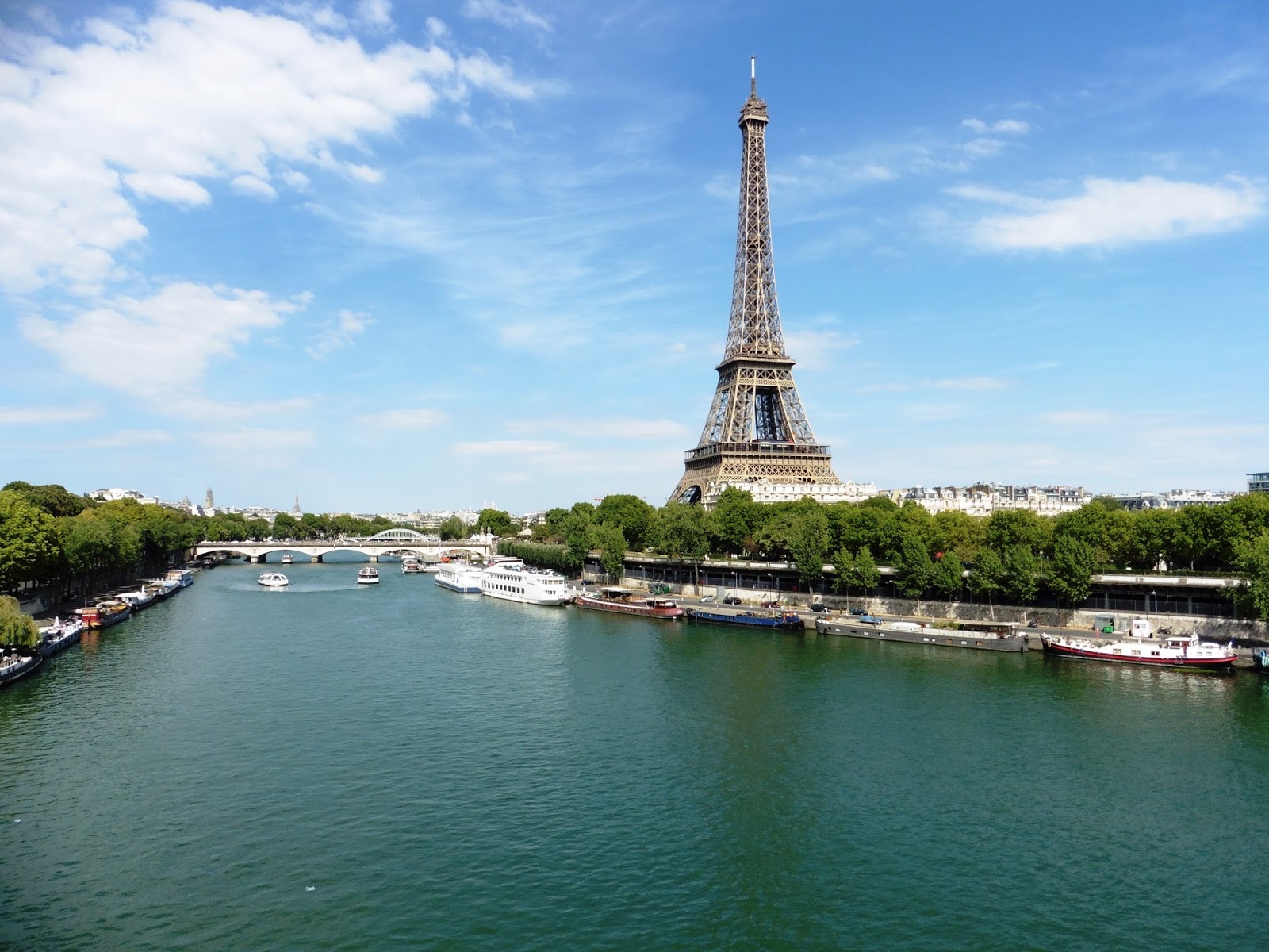 A spasso tra i Giganti: Dell'acqua e del sangue - Scoprire Parigi lungo ...