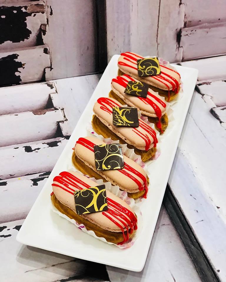 Izah's Kitchen: Designer Eclairs, Halal Eclairs Singapore