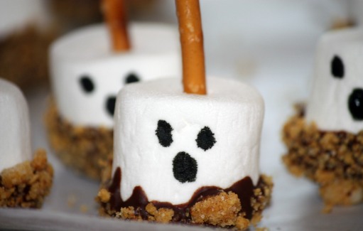Be Different...Act Normal: Five Spooky S'mores [Halloween S'mores]