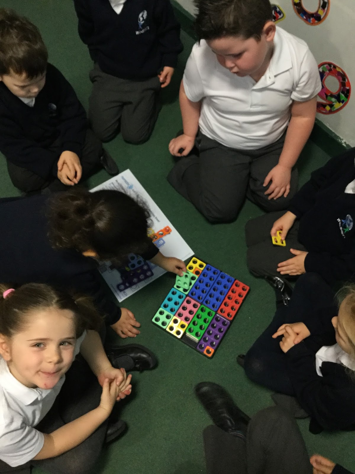 Windhill21: Numicon Christmas Tree!