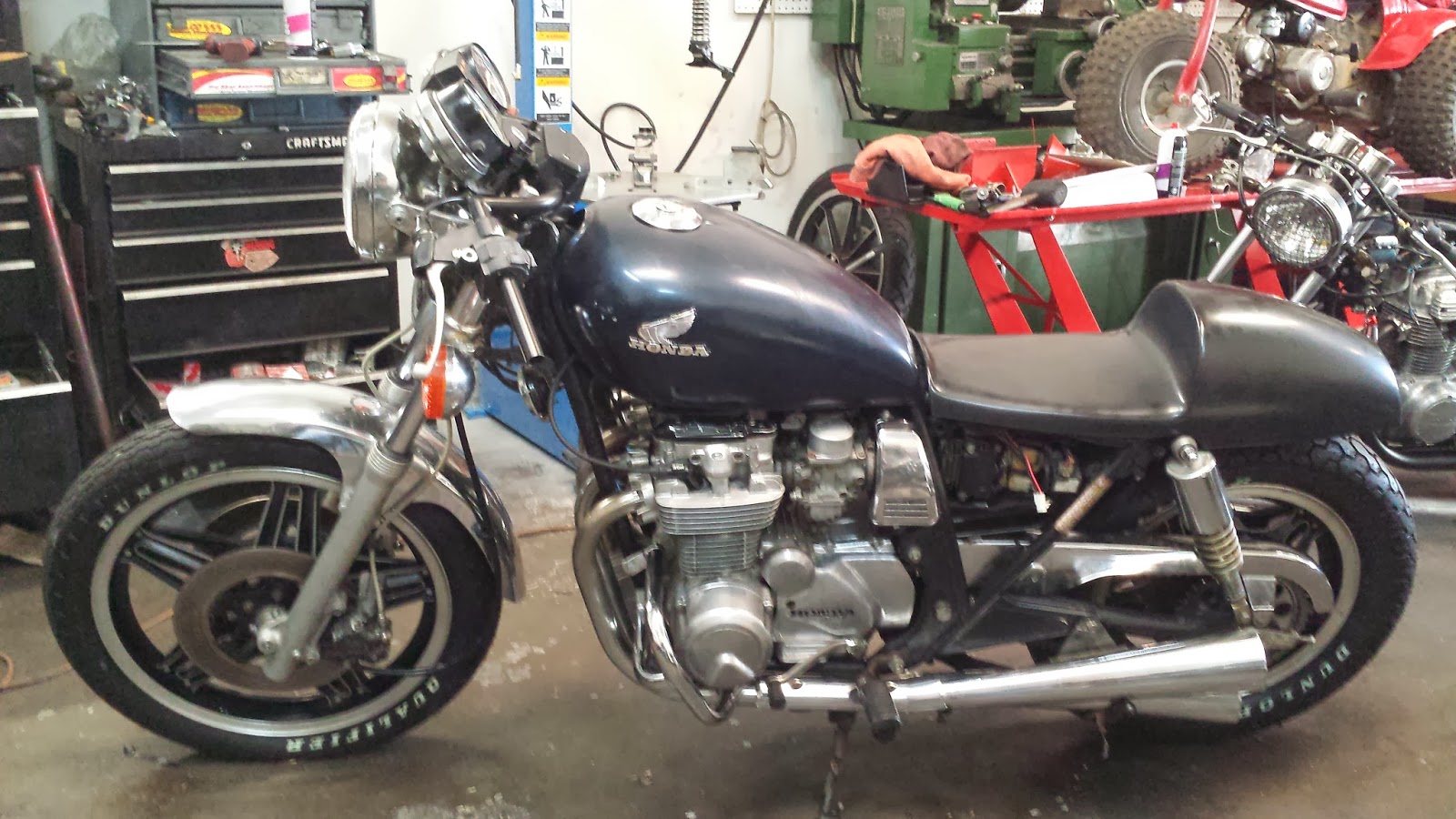 Road Map Mosaics: HONDA CB650 CUSTOM PROJECT - UN-BUILD DAY 1