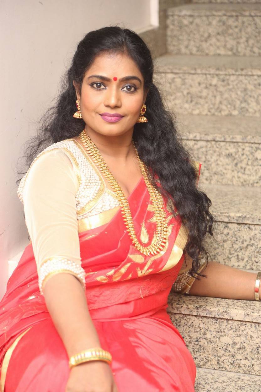 Jayavani Latest Hot Cleveage Spicy Red Traditional Saree PhotoShoot ...