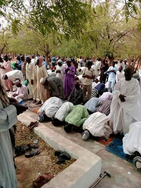 Photos: Muslims gather to pray for President Buhari in Kebbi