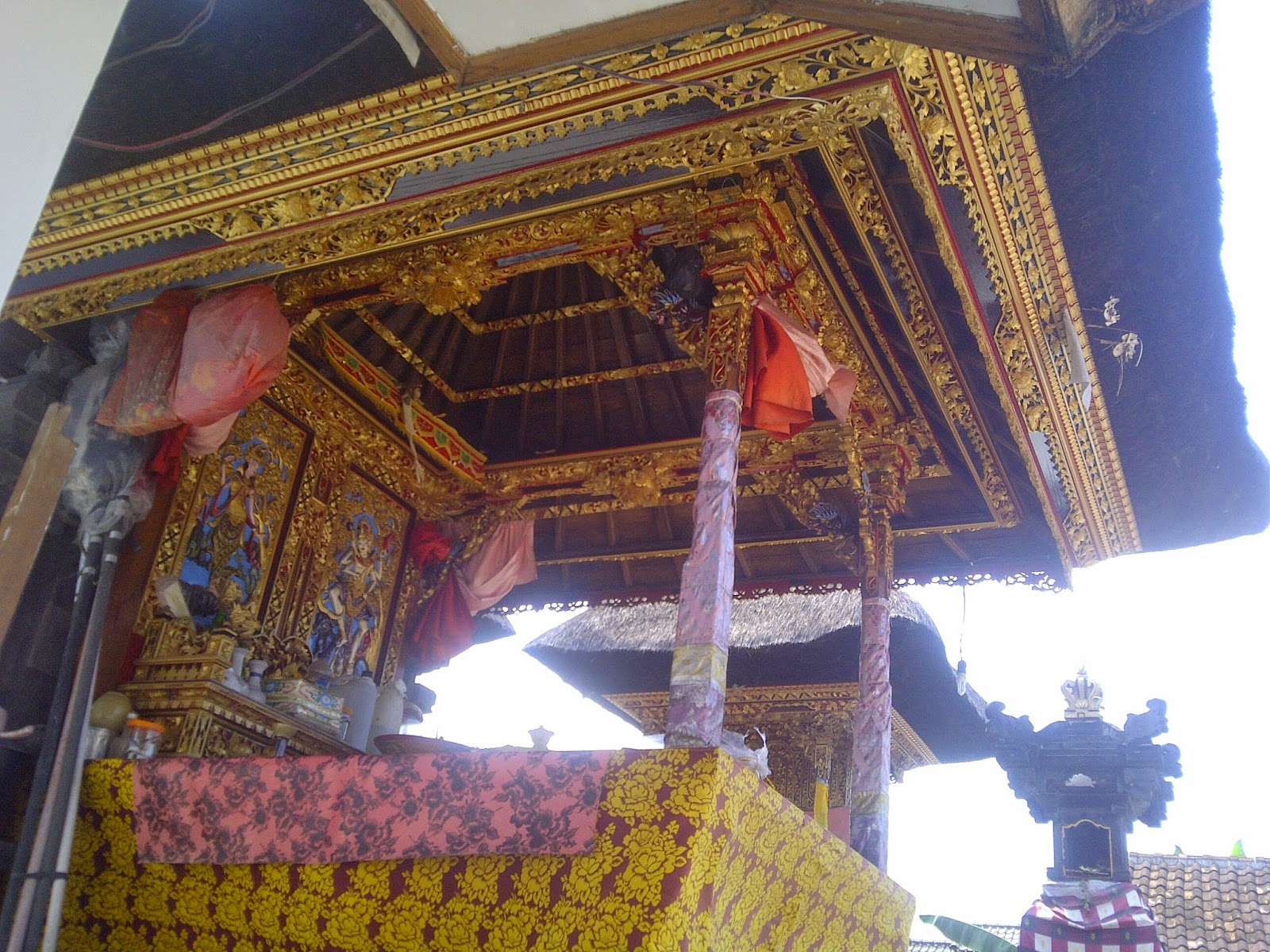 Ukiran Bali: Bale Bali