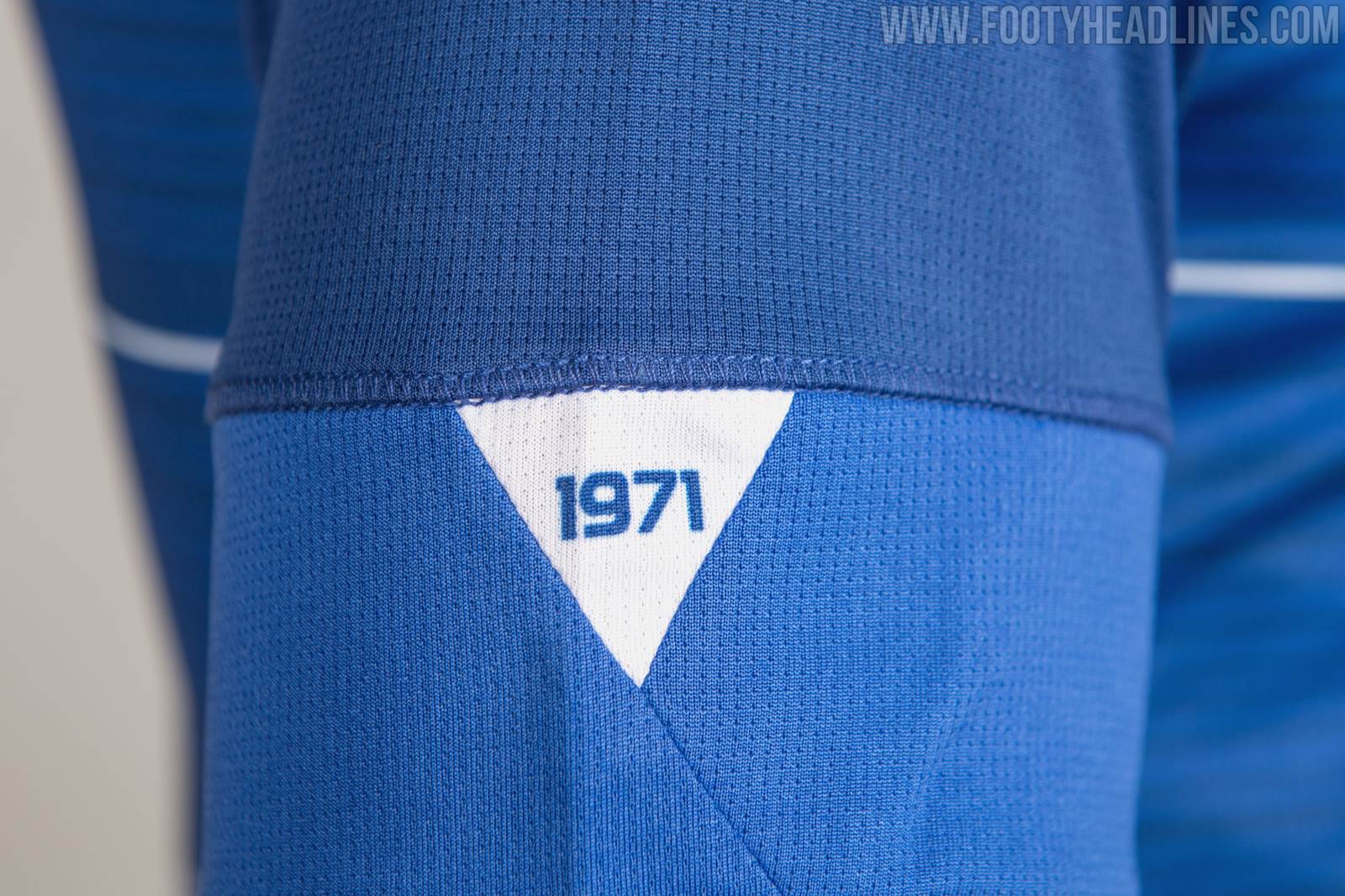 AD Alcorcón 20-21 Home, Away, Third & Goalkeeper Kits Released - Footy ...