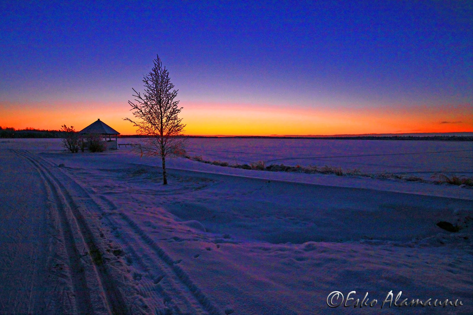 Eko-Kuvia: Auringon nousu...