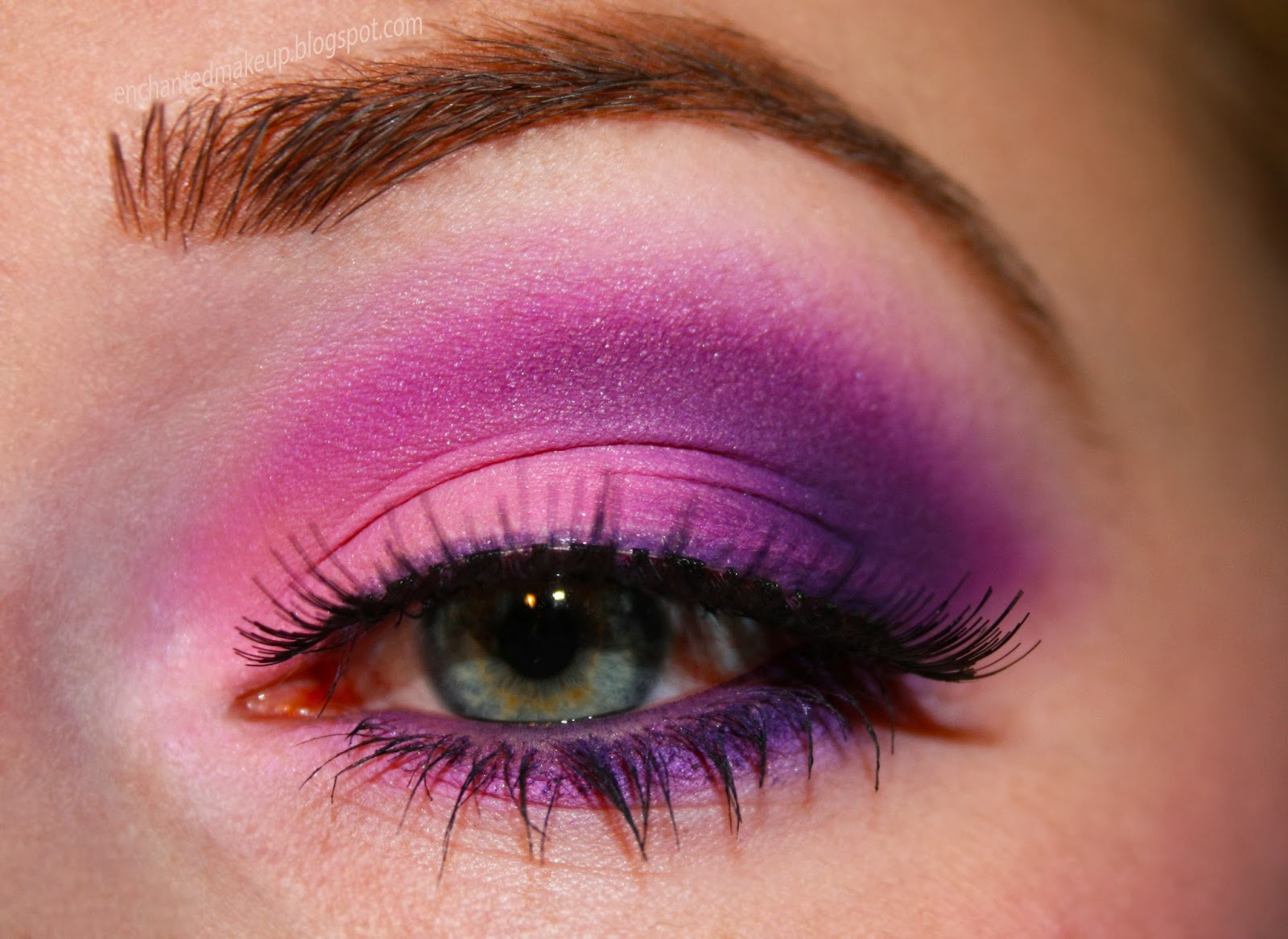 ! Enchanted Makeup: Christmas Past Eyeshadow Look!