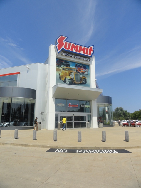 Calling All Rodders: Summit Racing Equipment Tallmadge, Ohio