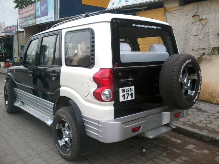 Mahindra Scorpio White Modified