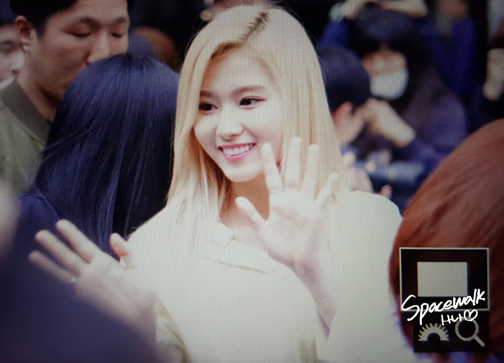 Joe's Twice Photo Blog: Twice (Weekly Idol filming day. 20s April)