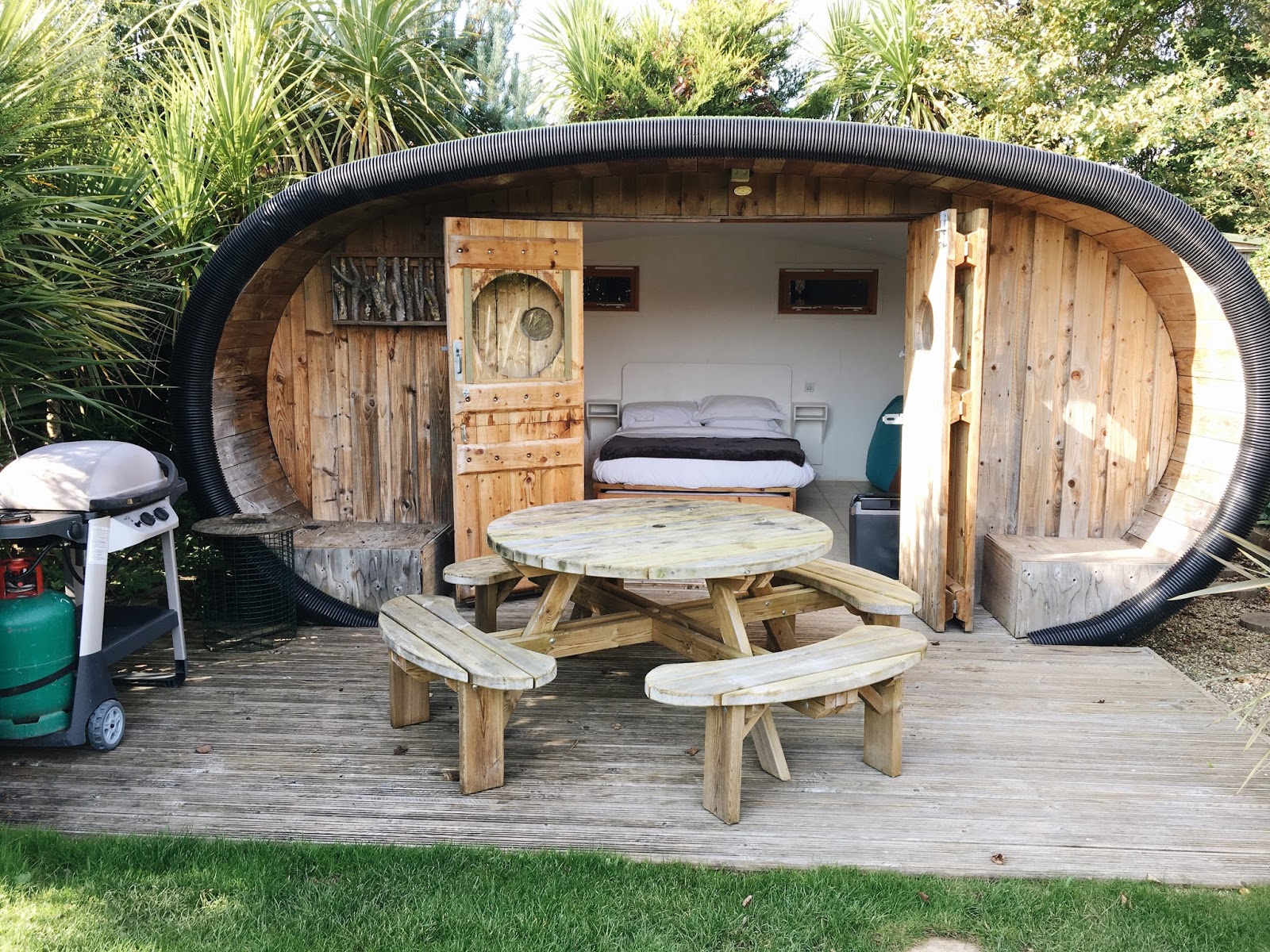 -Atlantic surf pods- - zoe gray