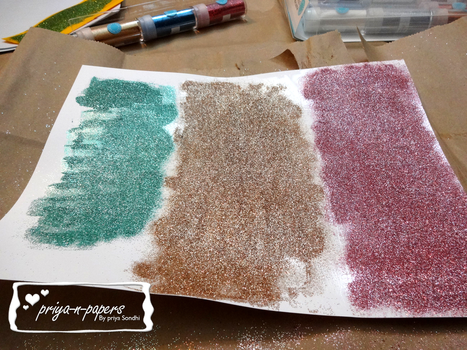 Crafters Corner : Tutorial : Mod Podge Glitter Magic