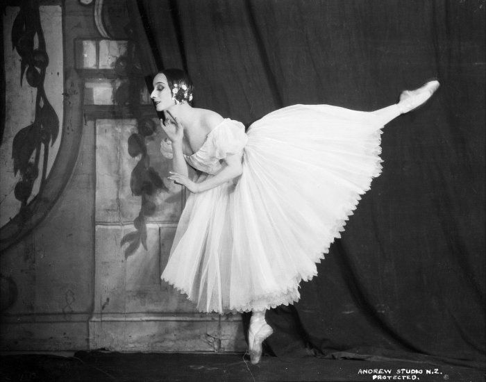 Eliska: A Tribute to Anna Pavlova