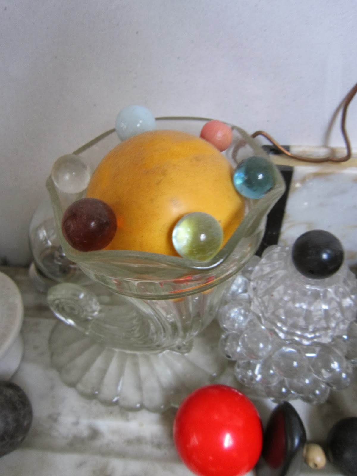 Coated Arms : Round objects with beautiful colours