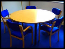 Nisasehadid: Beberapa macam bentuk ruang rapat