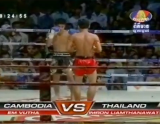 Em Vutha (Cambodia) VS Thanawath(Thailand) | Khmer Fight Dot Com